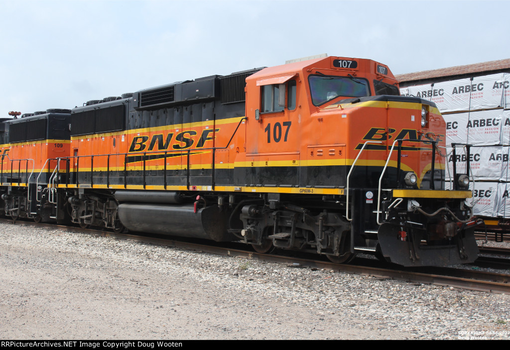BNSF 107